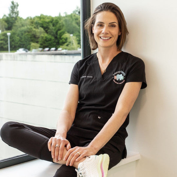 A Day in My Scrubs #1 - Dr Abigail Moore – Happythreads UK